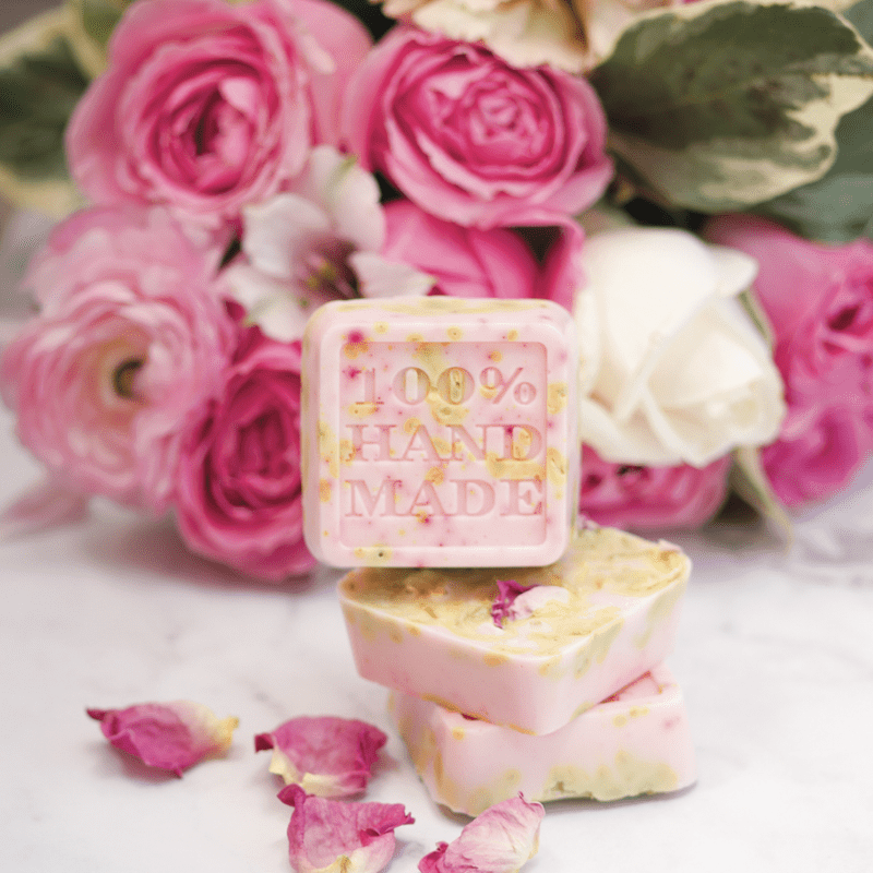 Naturally Inspired DIY Recipe Book – Krissy Ballinger – Naturally Inspired